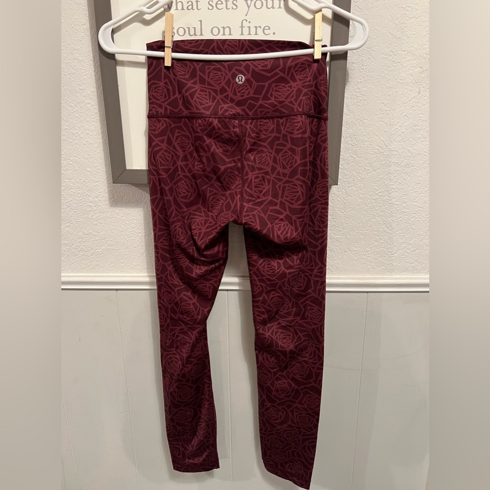 Lululemon Burgundy Geometric Rose Pattern Leggings - Gem